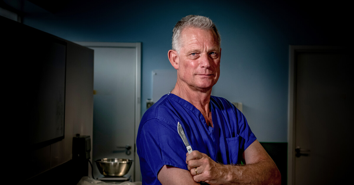 Dr. Richard Shepherd answers our questions | Bournemouth Pavilion Theatre